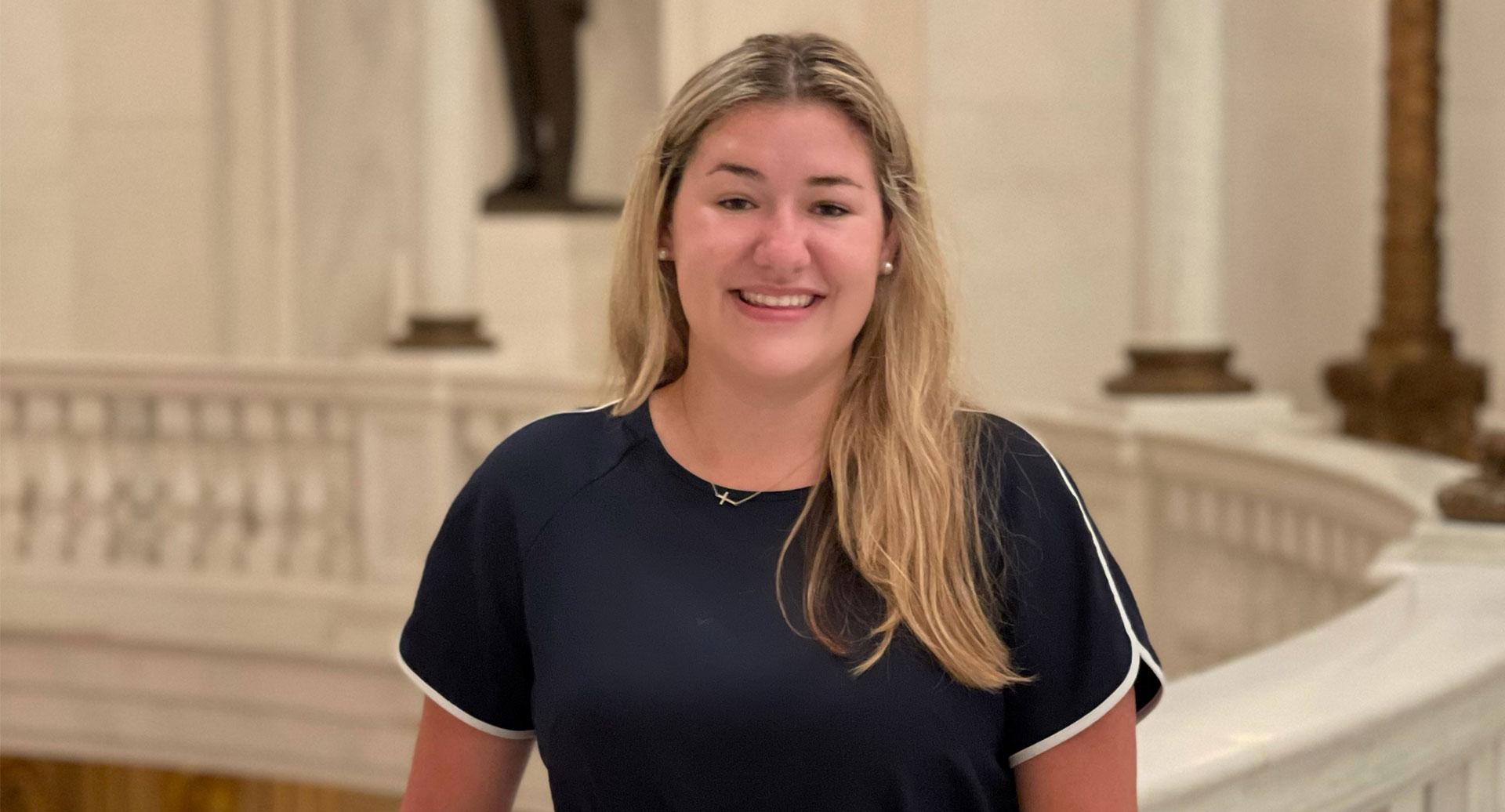 Gabby Corricelli '22 |政治学